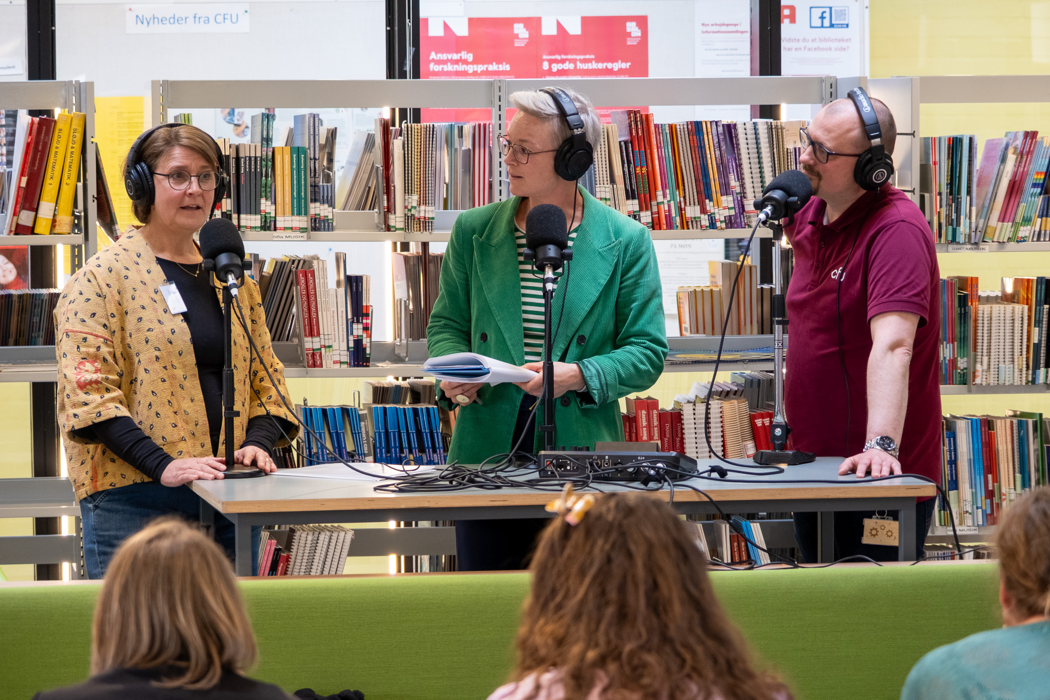 Podcast: Læremiddelfortællinger fra praksis m. Rebekka Bærnholdt og Harriet Holm | CFU Absalon